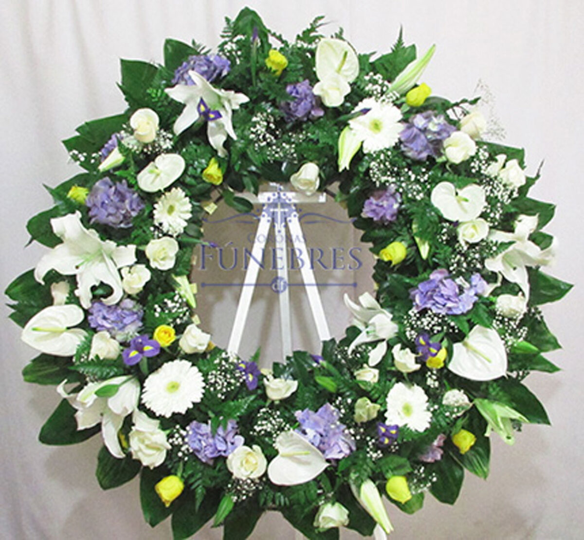 Corona de condolencias Grande Adán – Envío de flores a domicilio CDMX ...