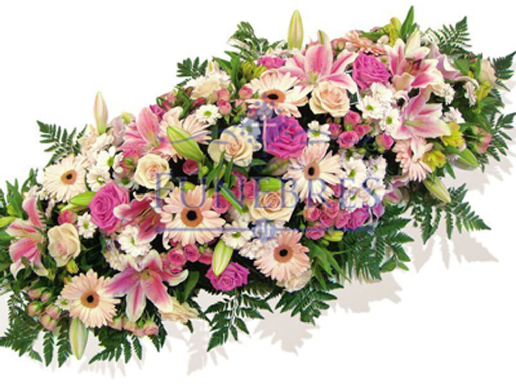 Cubre Caja fúnebre de Flores Rosas – Florería Sharon | Arreglos ...
